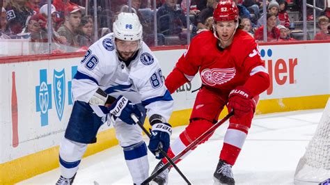 Nhls Detroit Red Wings Reveal New Uniforms For Centennial Season In