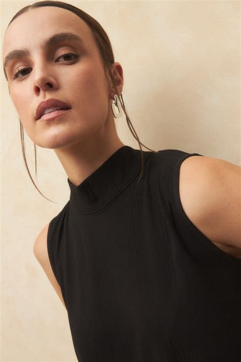 Aros Turut — Allie