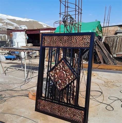 Төмөр хийц Хашаа Хаалга Цонхны хаалт