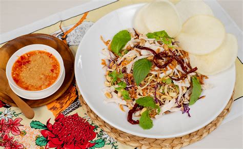 Vietnamese Chicken Banana Blossom Salad ยำหัวปลีไก่ฉีก
