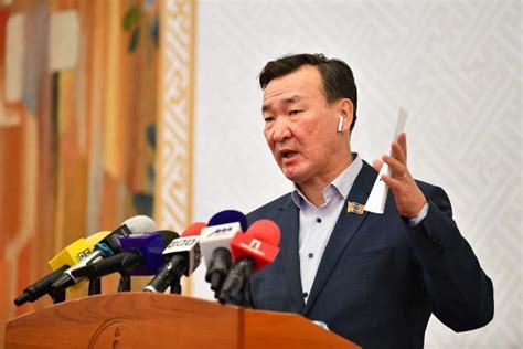 УИХ ын гишүүн С Ганбаатар МАХН ын гишүүнчлэлээсээ татгалзлаа