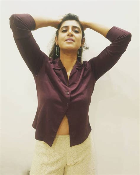 Actress Kasthuri Shankar ఈ వయసులో కూడా ఎక్కడా తగ్గని కస్తూరి అలా