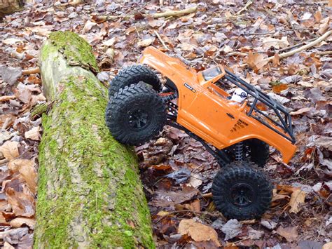 Axial AX Deadbolt RTR Hands On Review RC Soup
