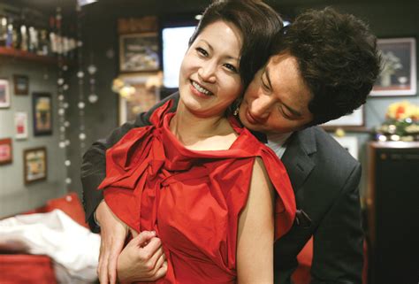 한 남자를 사이에 둔 그의 아내와 정부의 이야기