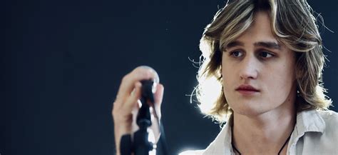 Fraser Stott Singer Songwriter New Music