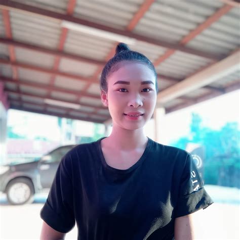 ໂອສາ ຂາຍກະເປົາ ສົ້ງ ເສື້ອ ຂາຍສົ່ ຂາຍຍ່ອຍຮັບໂຕແທນຕ່າງແຂວງໃຜສົນໃຈທັກມາເລີຍ