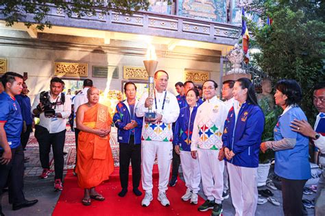 ឯកឧត្តម ប៉ាន សូរស័ក្តិ អញ្ជើញទទួល “ព្រះអគ្គីជ័យកីឡា