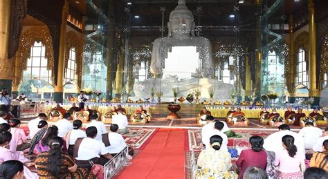 အင်းစိန်မြို့နယ် မင်းဓမ္မကုန်းမြေရှိ လောကချမ်းသာအဘယလာဘမုနိ ဗုဒ္ဓရုပ်ပ