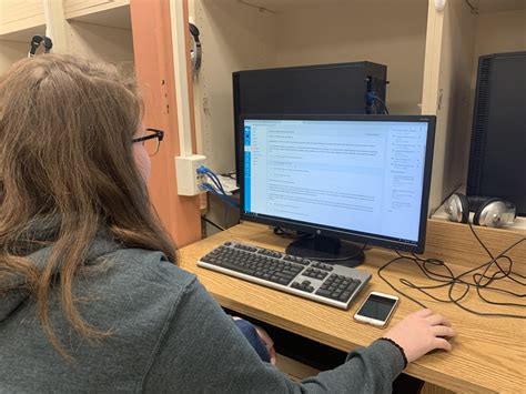 The Reason Why Babes Are Switching To Canvas And How This Will Affect Babes NHS Talon Tribune