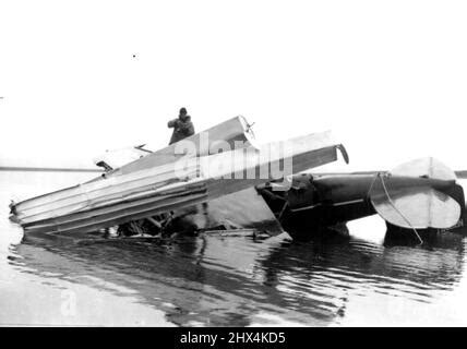 Will Rogers Wiley Post Plane Crash At Point Barrow Alaska On Aug 15