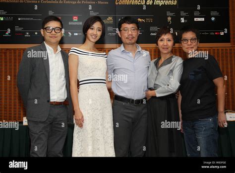 Taiwanese Actresses Gwei Lun Mei Second Left And Lu Yi Ching Second Right Director Kuo Cheng