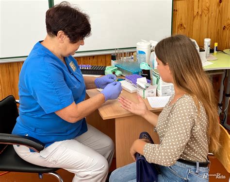 Лікарі Охматдиту оглянули сотні дітей у Макарові ФОТО Вечірній Київ