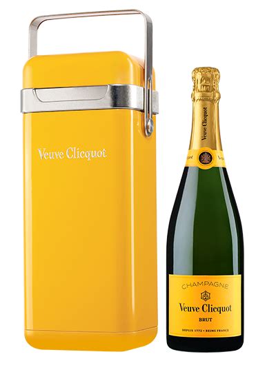 Champagne Ts Veuve Clicquot