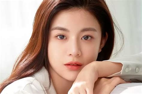 Go Youn Jung In Discussion To Lead A New Jtbc K Drama Mydramalist