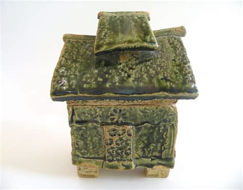 美濃焼伝統工芸品協同組合 織部屋形型香炉