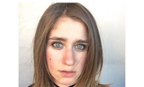 Tastemakers Whats Music Journalist Eve Barlow Pitchfork Billboard Noisey Listening To This