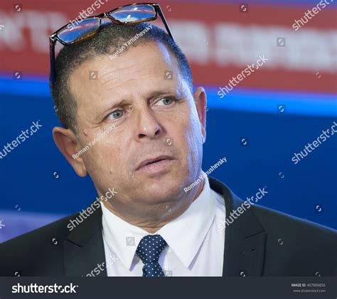 1 Imágenes De Eitan Cabel Imágenes Fotos Y Vectores De Stock Shutterstock