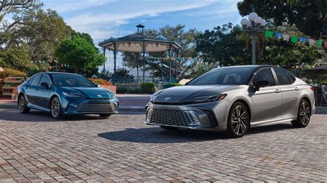 Honda And Toyota Bringing Hybrid Versions Of The Civic And Camry To The