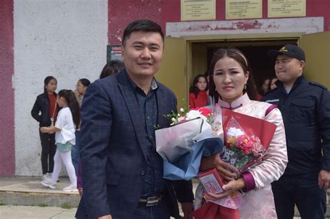 ЭХ ҮРСИЙН БАЯРЫН ӨДРӨӨР “АЛДАРТ ЭХИЙН” 1 2 Р ОДОН ГАРДУУЛЛАА