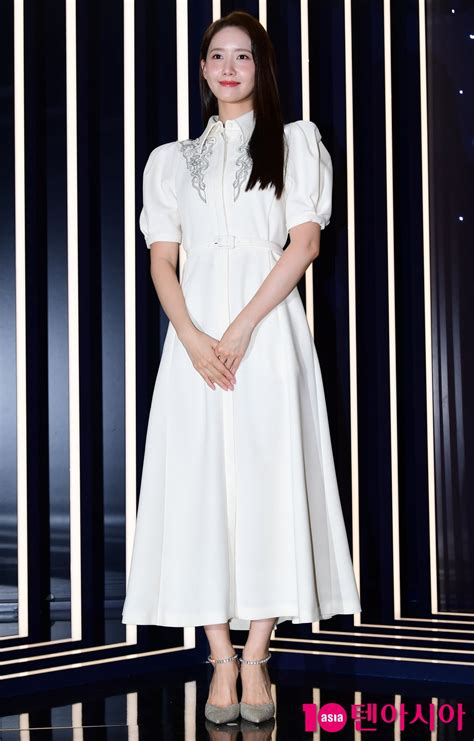 TEN포토 윤아 우아한 화이트 텐아시아