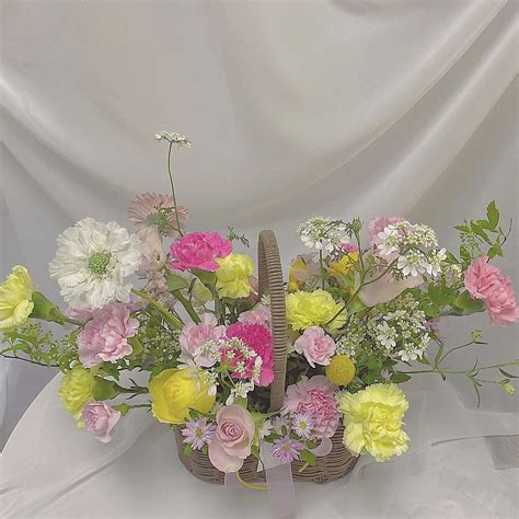 핑크노랑 카네이션 다발