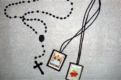 ¿qué Es El Escapulario Holyartes Blog