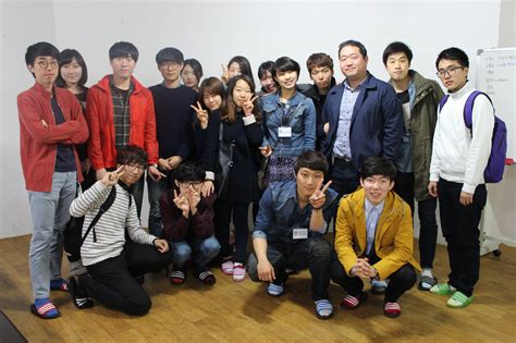 대구 마케팅사관학교 안녕하세요 대구 마케팅사관학교입니다 M21기가 드디어 교장 선생님과의 긴장되고 설레는 첫 강의를 ‘마케팅전략의 이해라는 주제로 시작했는데요