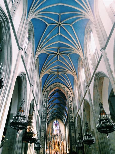 무료 이미지 건물 아치 정면 교회에 성당 예배당 예배 장소 통로 대칭 아케이드 공회당 고딕 양식의 건축물 1620x2160 75324 무료