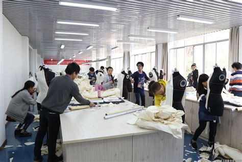 2016年国赛（高职组）“服装设计与工艺”项目重庆赛区选拔赛在我院举行 重庆工贸职业技术学院