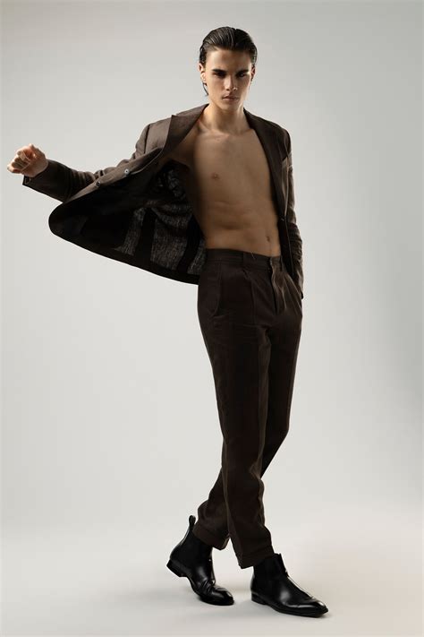 Nicolas Krix — Agencia De Modelos Barcelona Two Management