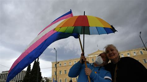Гърция узакони еднополовите бракове ВИДЕО СНИМКИ Nova