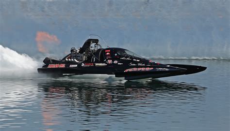 Drag Boat Racing