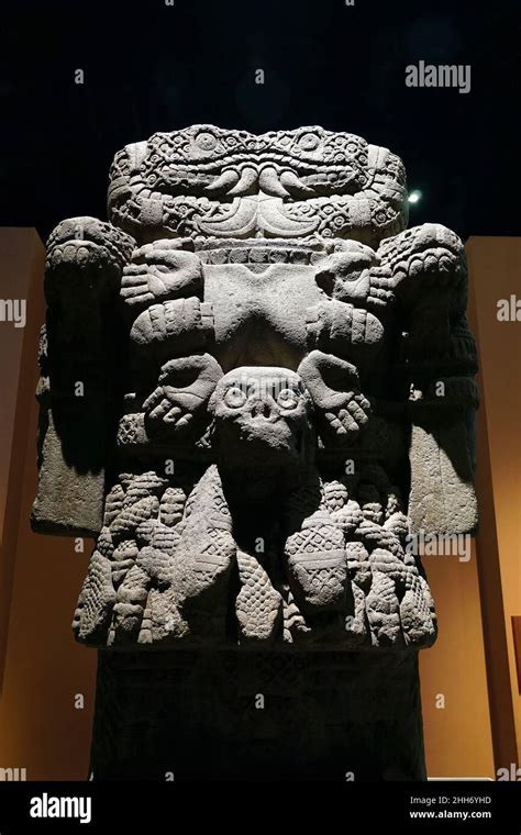 Statue Of Aztec Goddess Coatlicue National Museum Of Anthropology