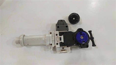 Beyblade Mfb L R String Launcher With Balancer Hobbies And Toys Collectibles And Memorabilia