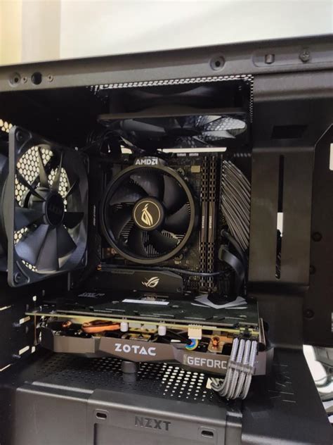 Nzxt H210 Itx Pc Case Computers And Tech Desktops On Carousell