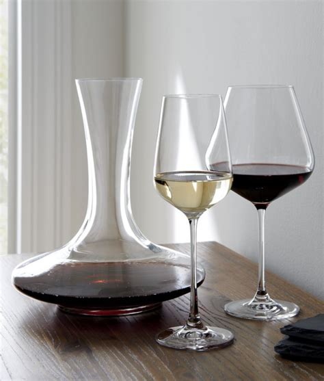 Hip Oversized Big Red Wine Glass Reviews Crate And Barrel Wine Glass Wine Decanter
