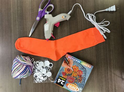 PHOTOS VIDEO Make Your Own Sock Puppet As Seen On WDW News Tonight A Step By Step Guide