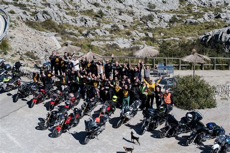 Continental Lanza El Nuevo Contiroadattack 3 En Mallorca Conti Moto Blog