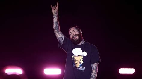 Post Malone Fan On Singer Helping Him With House Deposit Complex