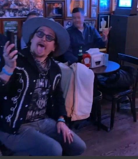 Pin By Facelyr On Johnny Depp Johnny Depp Johnny Depp Wife Young