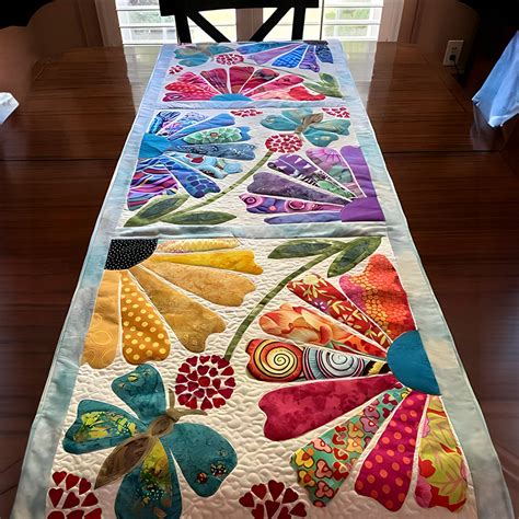 Floral Fiesta Quilted Table Runner Ncu0tl209 Vantique