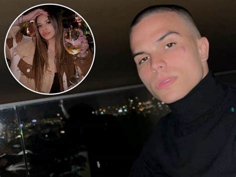 Vojaževa Nova Devojka Mondo