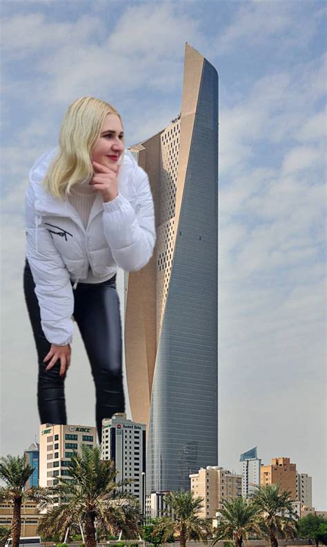 Giantess Denise 3 By Girlenlarger On Deviantart