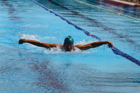 6 Efficacious Ways To Improve Your Swimming Performance Good Chronicle