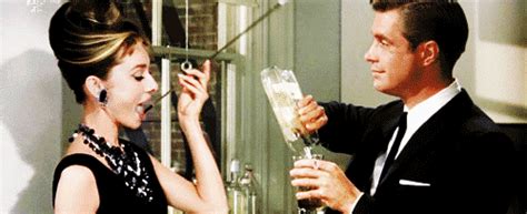 Engagement Photo Ideas 10 Romantic Movie Scenes To Recreate Yourtango