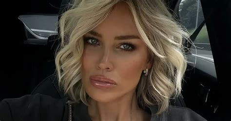 Amy Uit ‘the Real Housewives Of Antwerp Imponeert Met Bikinifoto Zeer Mooie Dame Zita