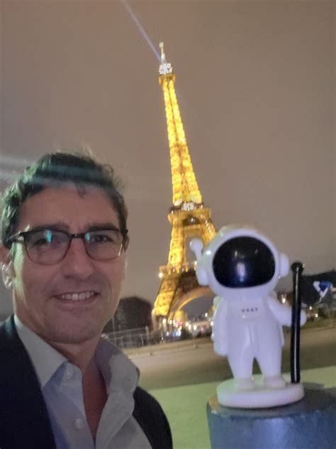 Christopher Huggins On Linkedin Vastronaut Cityoflove