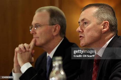 156 American Airlines Gerard Arpey Photos And High Res Pictures Getty Images