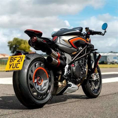 7 Mv Agusta Ideas Mv Agusta Custom Motorcycles Mv Agusta Brutale