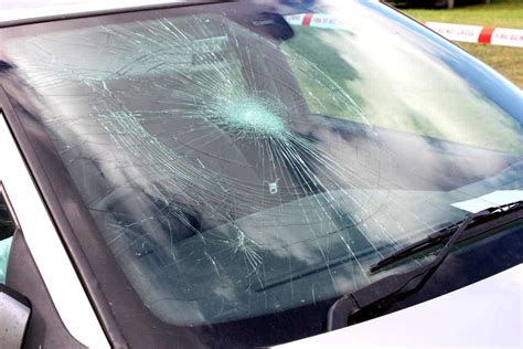 How Much Should It Cost To Replace Windshield